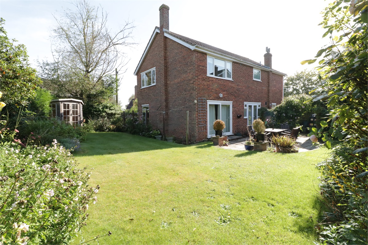 2 Durham Close, Great Bardfield